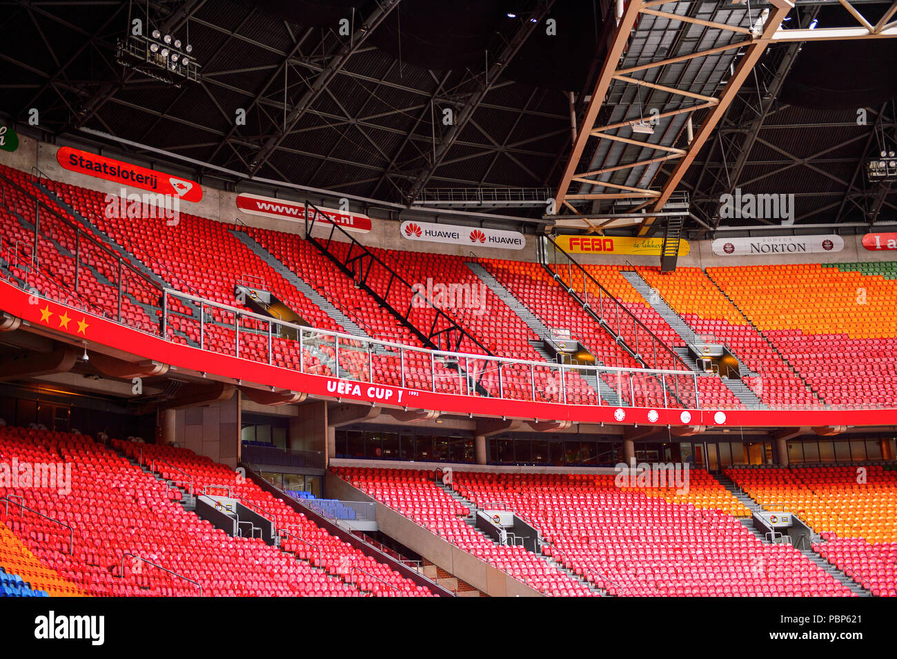 AMSTERDAM, NIEDERLANDE, 2. Juni 2015: Amsterdam Arena, das größte ...