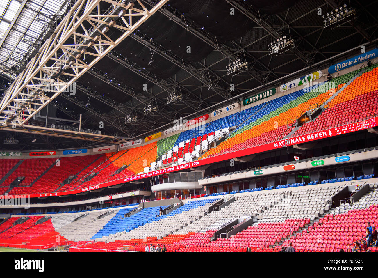 AMSTERDAM, NIEDERLANDE, 2. Juni 2015: Amsterdam Arena, das größte ...