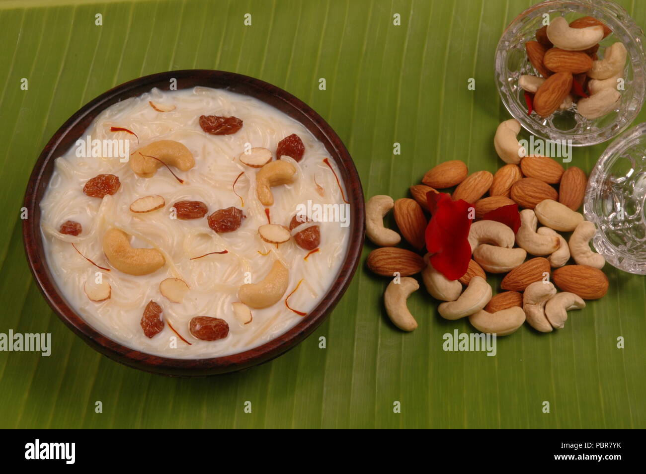 Semiya kheer -Fotos und -Bildmaterial in hoher Auflösung – Alamy
