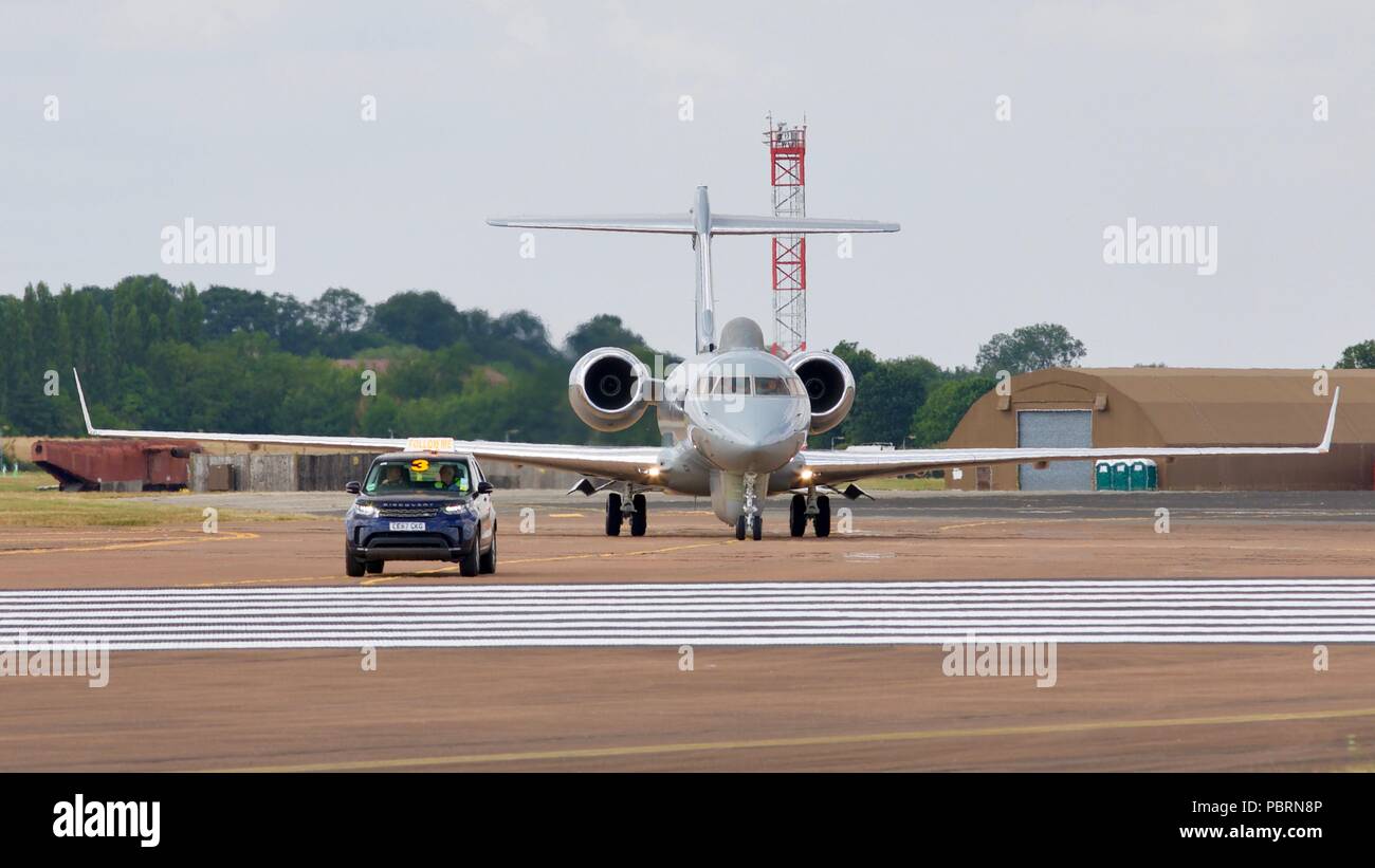 Bombardier sentinel r1 -Fotos und -Bildmaterial in hoher Auflösung – Alamy