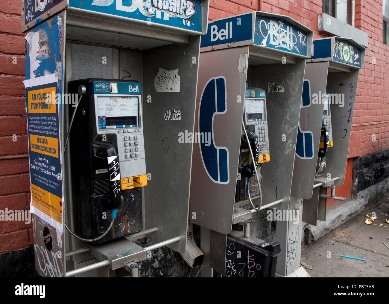 Moderne telefone -Fotos und -Bildmaterial in hoher Auflösung – Alamy