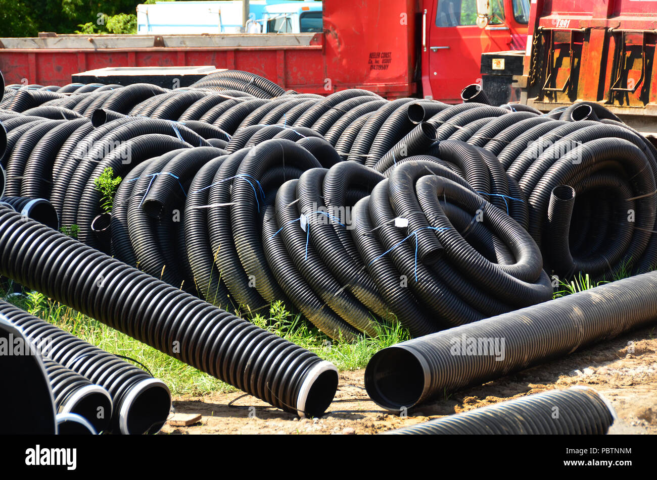 Kunststoffrohre aufgewickelt -Fotos und -Bildmaterial in hoher ...