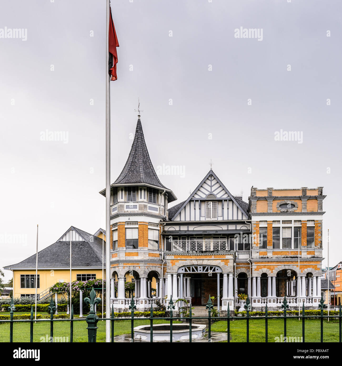 Magnificent seven port of spain -Fotos und -Bildmaterial in hoher ...