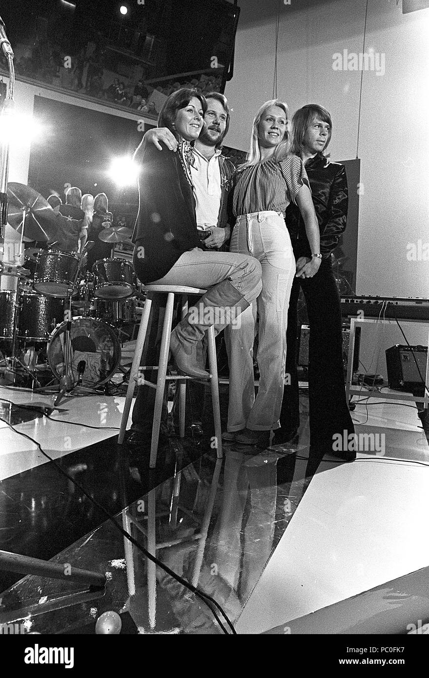 Abba swedish group agnetha faltskog Schwarzweiß-Stockfotos und -bilder - Seite 2 - Alamy