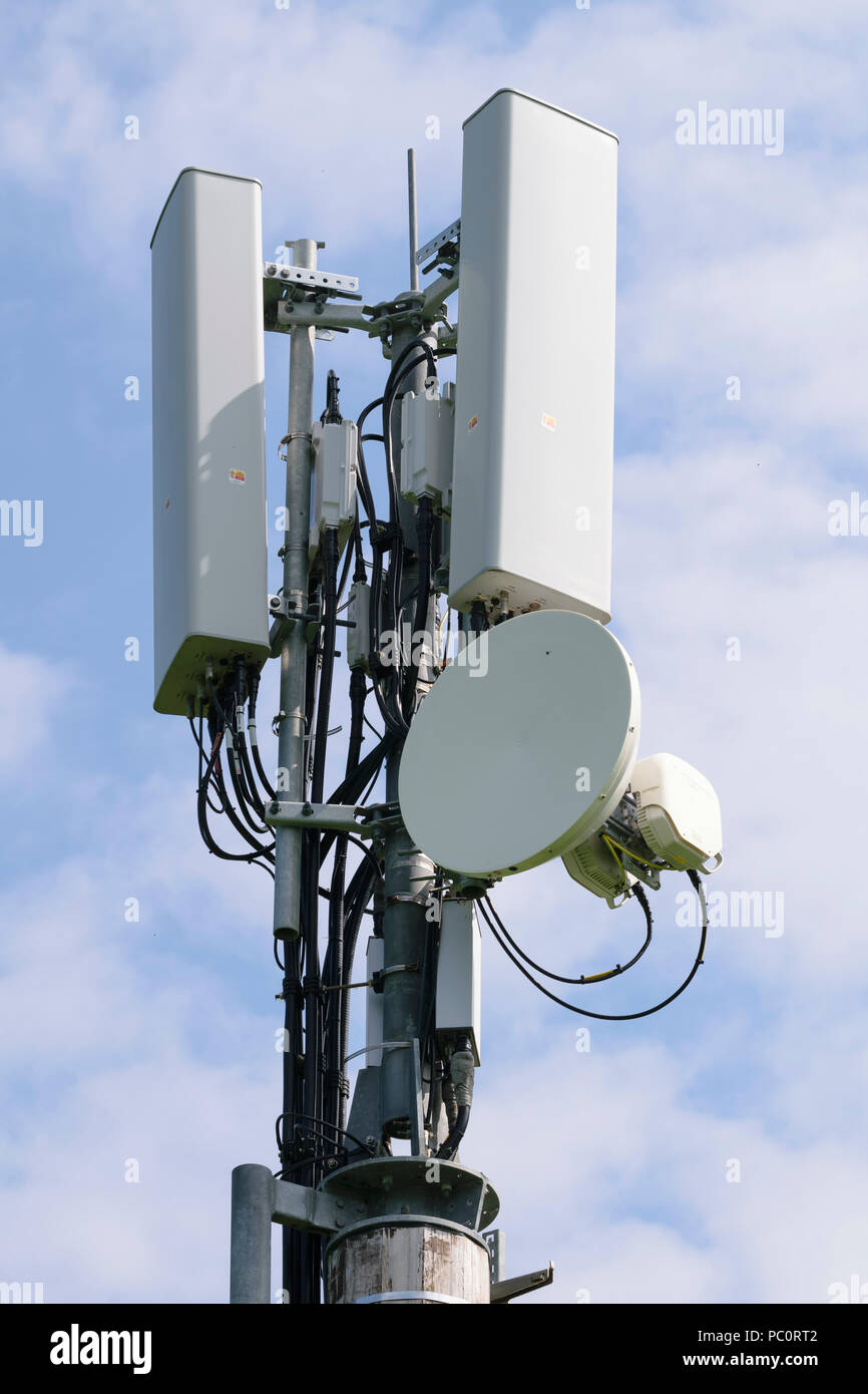 Mobilfunk mast basisstation -Fotos und -Bildmaterial in hoher Auflösung ...