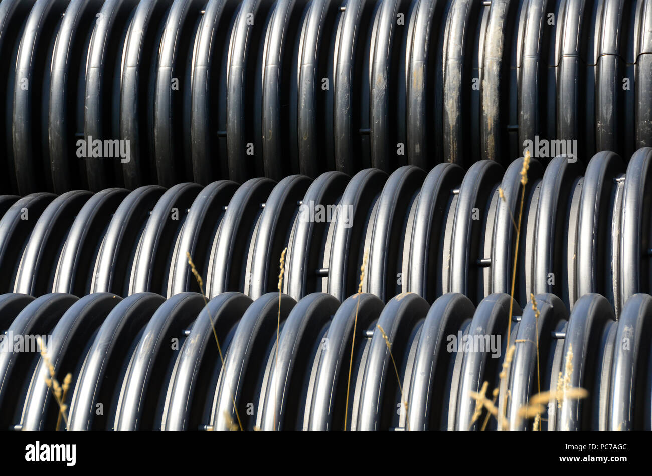 Kunststoffrohre aufgewickelt -Fotos und -Bildmaterial in hoher ...