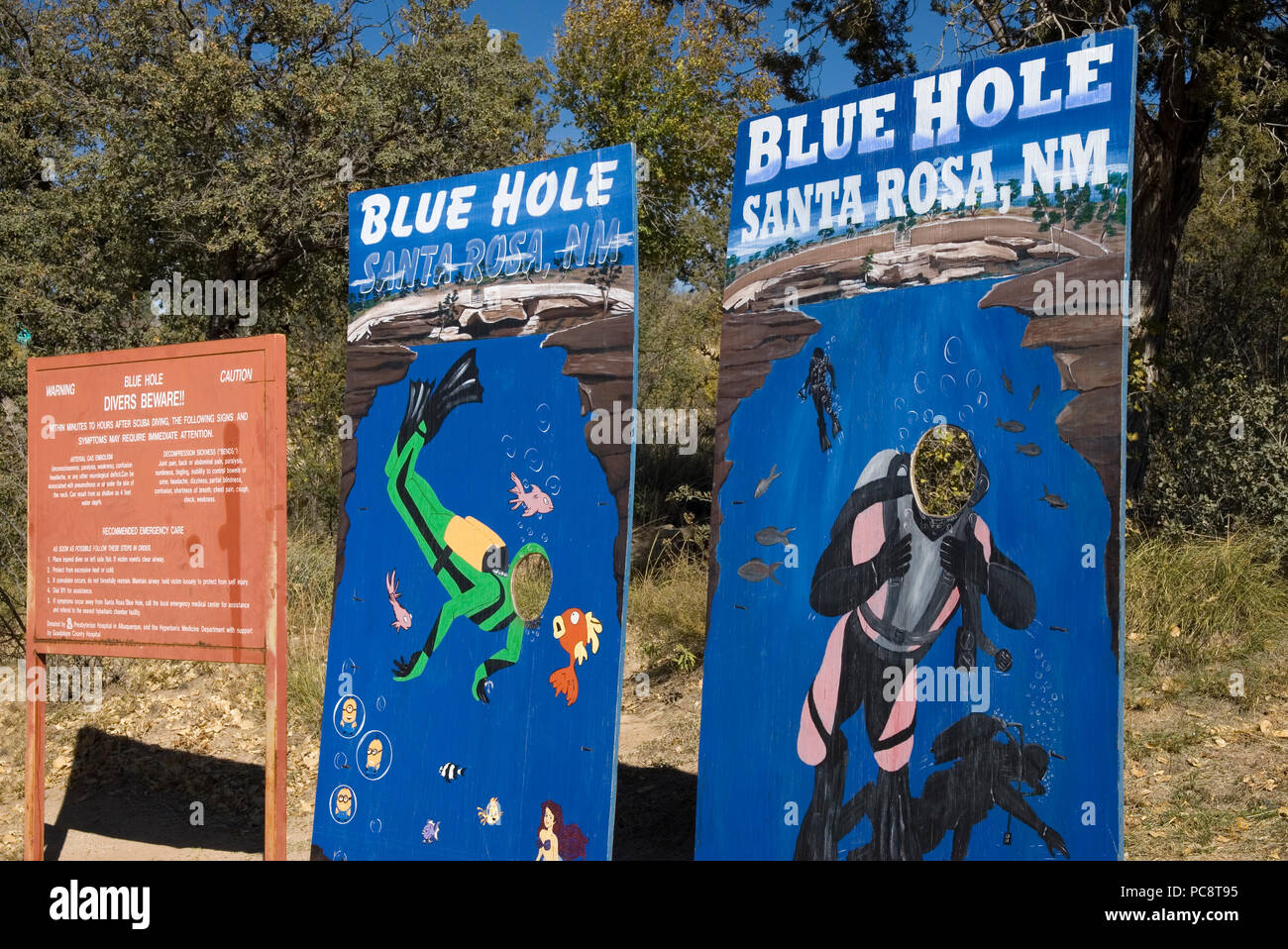 Blue Hole Zeichen im Santa Rosa California USA Stockfotografie - Alamy