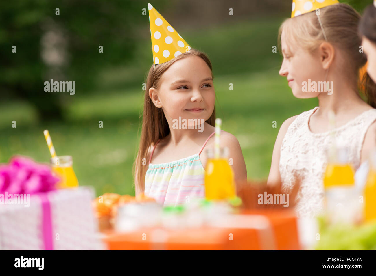 Geburtstag gartenfest -Fotos und -Bildmaterial in hoher Auflösung – Alamy