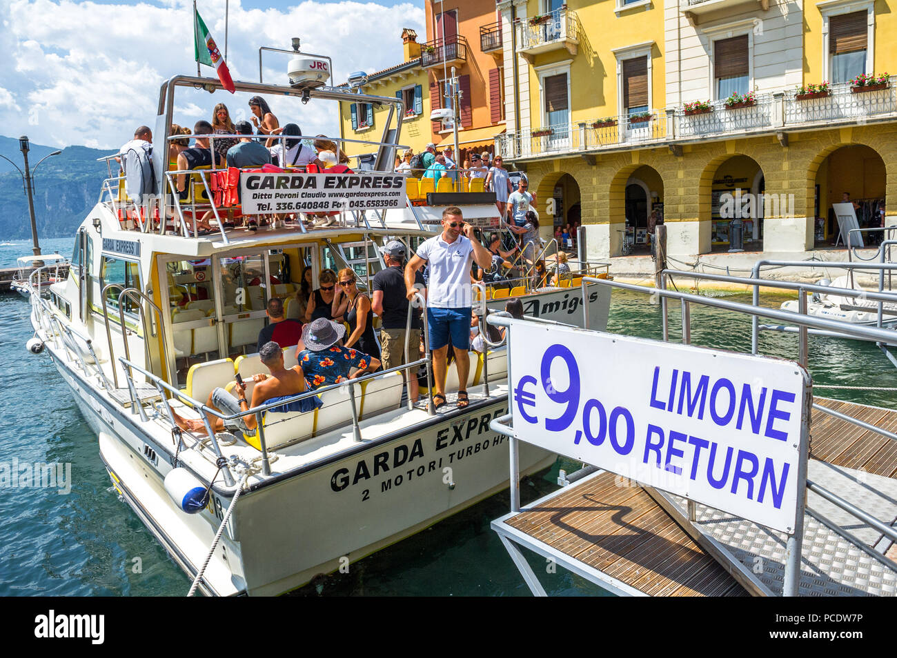 Garda express -Fotos und -Bildmaterial in hoher Auflösung – Alamy