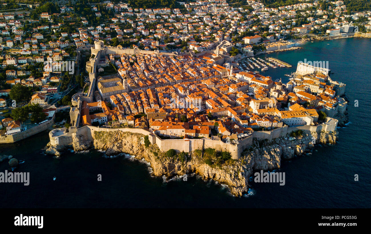 Die alte Stadtmauer von Dubrovnik, Kroatien Stockfotografie - Alamy