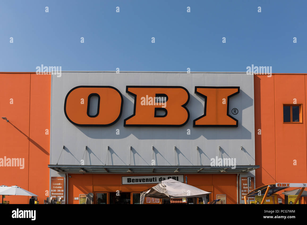 Obi logo -Fotos und -Bildmaterial in hoher Auflösung – Alamy