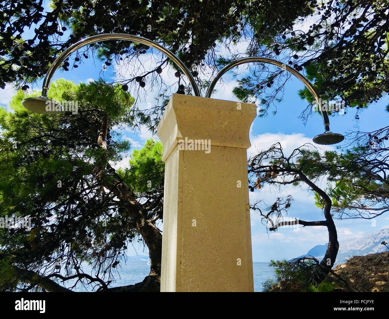 Dusche am strand -Fotos und -Bildmaterial in hoher Auflösung – Alamy