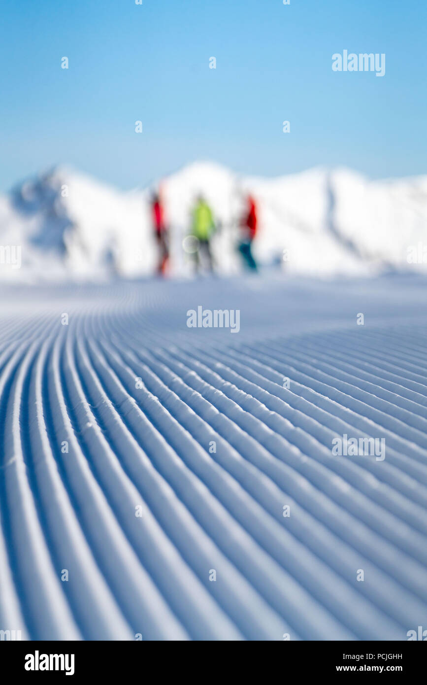 Entfernte skipiste -Fotos und -Bildmaterial in hoher Auflösung - Seite ...