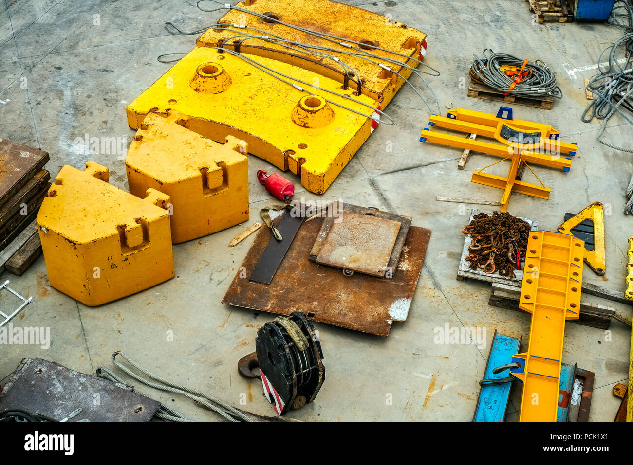 Architektur business karriere beton kran -Fotos und -Bildmaterial in ...
