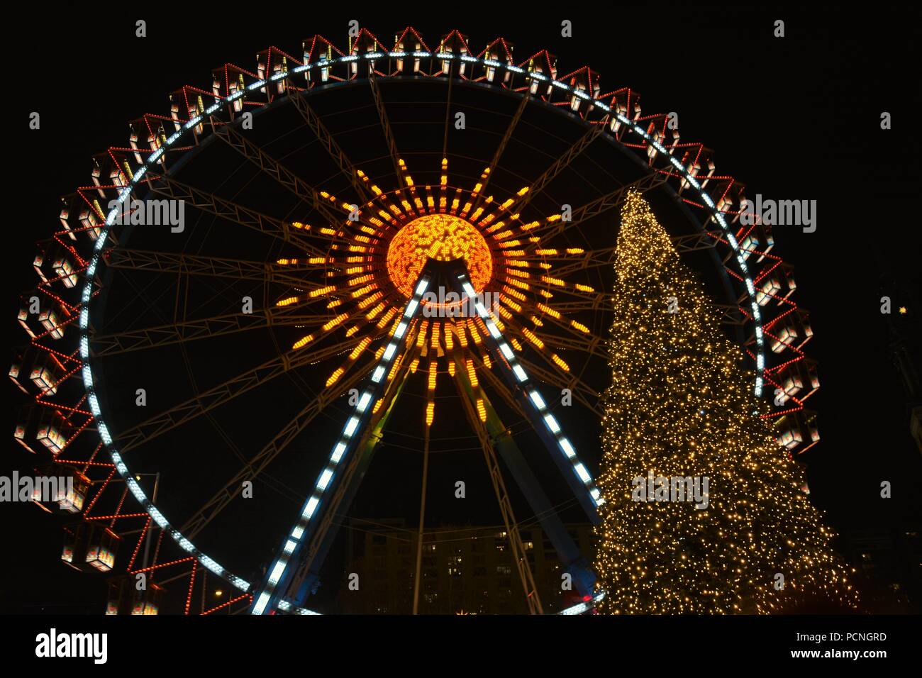 Berliner weihnachtsmarkt riesenrad -Fotos und -Bildmaterial in hoher ...