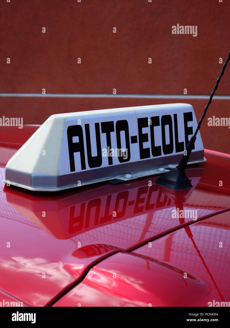 Lerner lernen, fahrer zu fahren -Fotos und -Bildmaterial in hoher ...