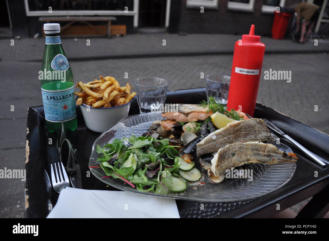 Amsterdam Pommes Frites Stockfotos und -bilder Kaufen - Alamy