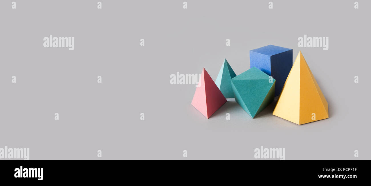 Geometrical Shapes Pyramid Stockfotos und -bilder Kaufen - Alamy