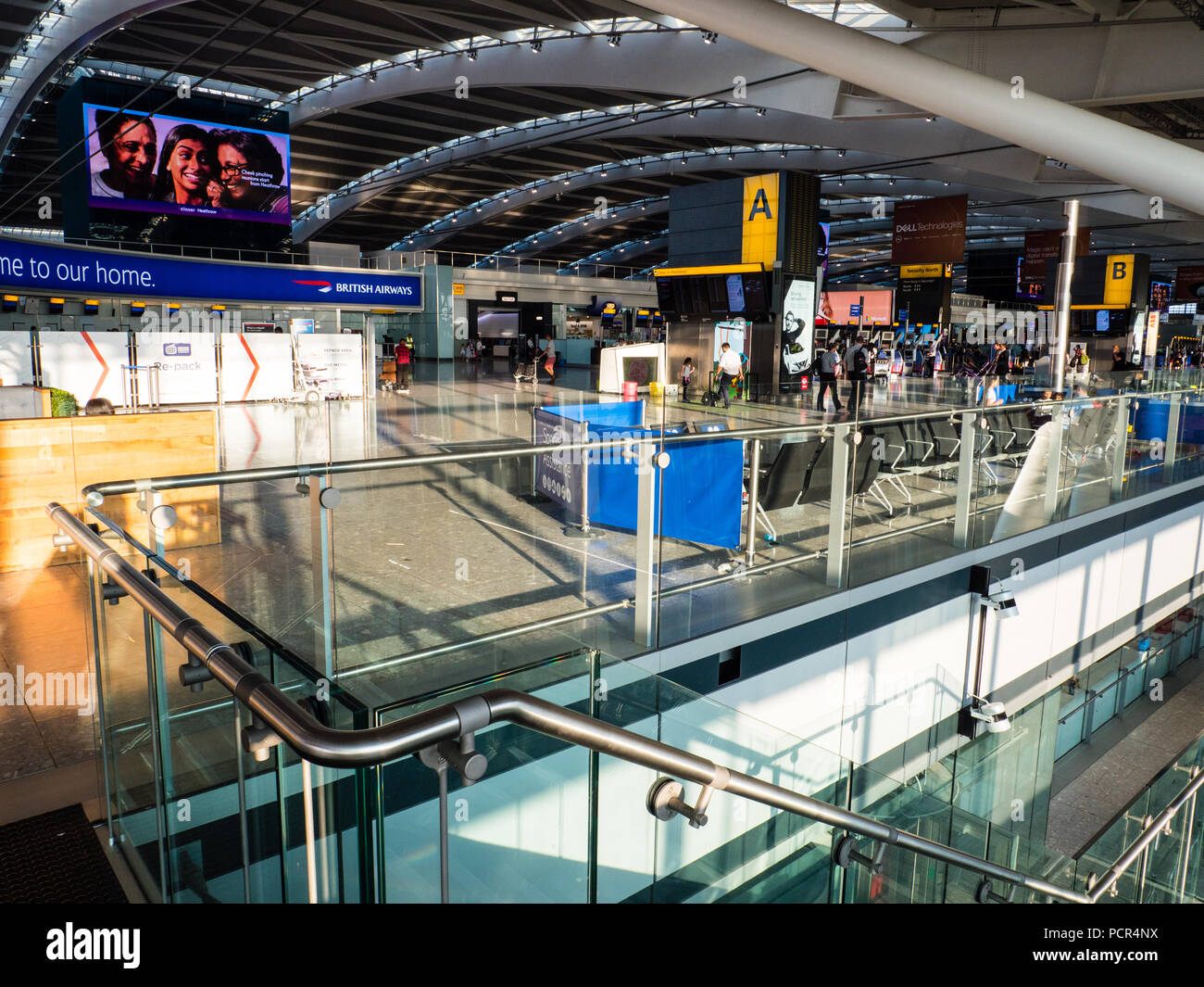 Flughafen t5 heathrow -Fotos und -Bildmaterial in hoher Auflösung – Alamy