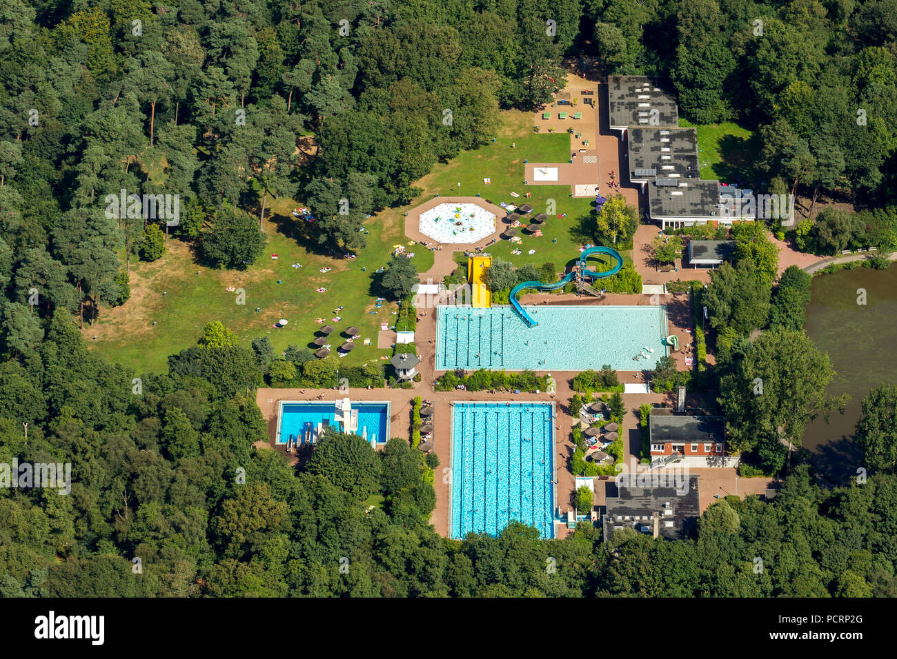 Luftaufnahme, Wald, Swimmingpool, Kinderbecken, Hilden, Rheinland ...