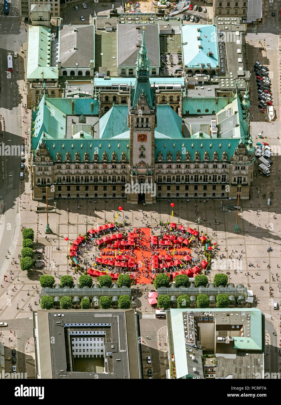 Luftaufnahme, Hamburger Rathaus, die Bürgerschaft der Freien und ...