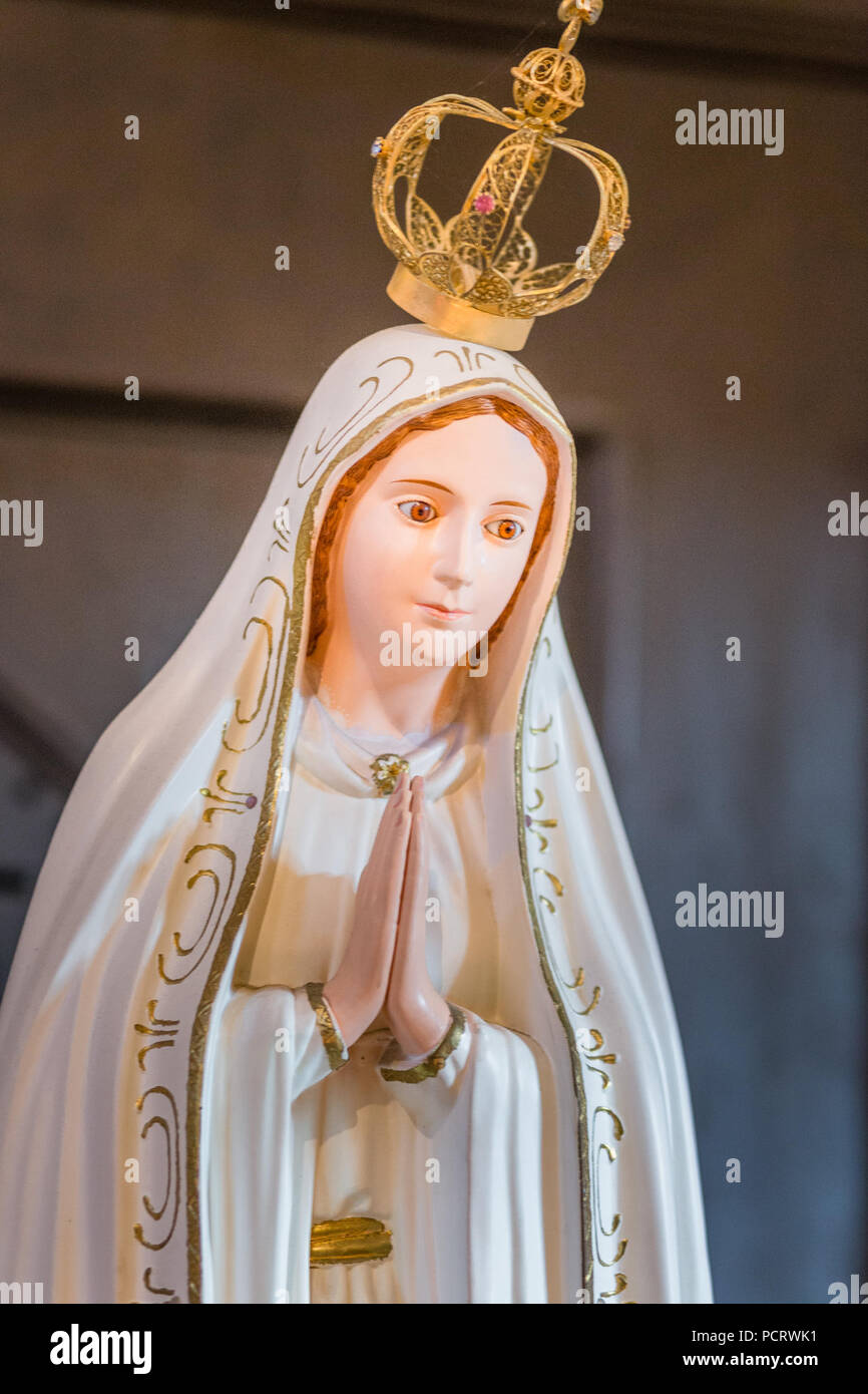 Madonna fatima statue -Fotos und -Bildmaterial in hoher Auflösung – Alamy