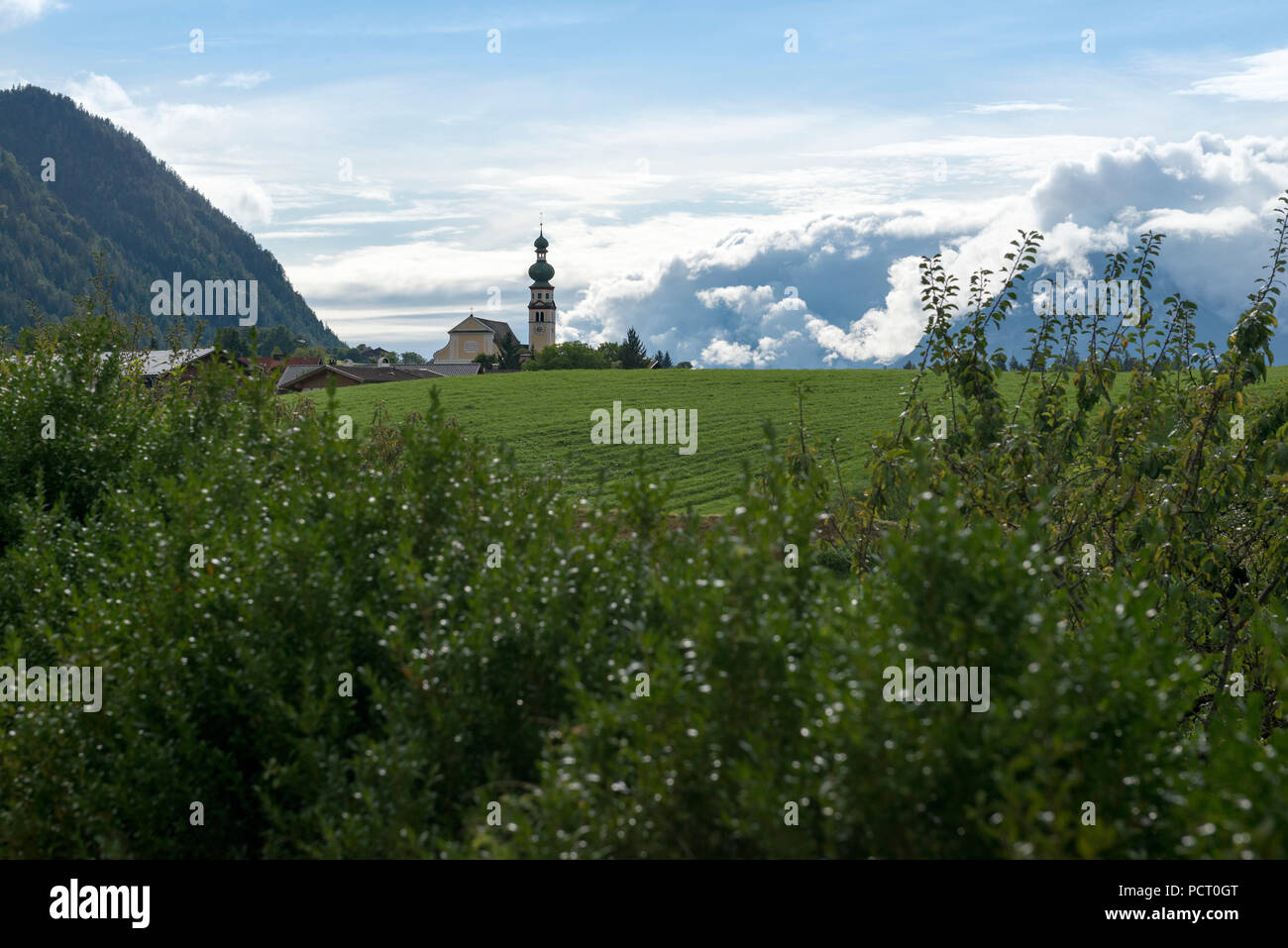 Kirche alpbachtal -Fotos und -Bildmaterial in hoher Auflösung – Alamy