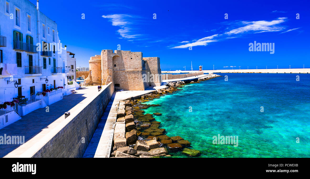 Monopoli italien -Fotos und -Bildmaterial in hoher Auflösung – Alamy