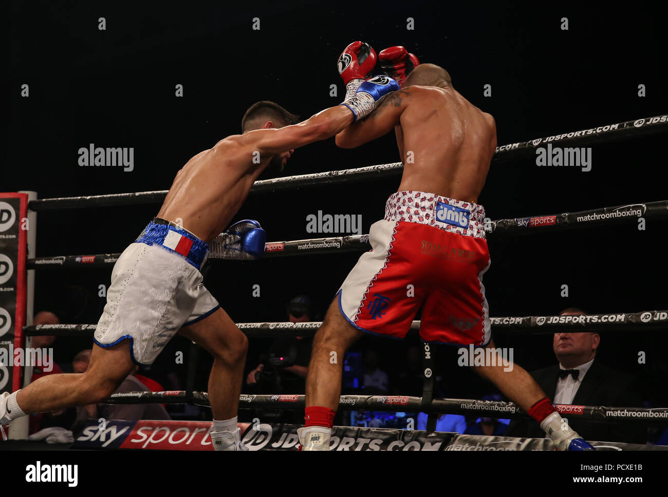 Wales boxen -Fotos und -Bildmaterial in hoher Auflösung – Alamy