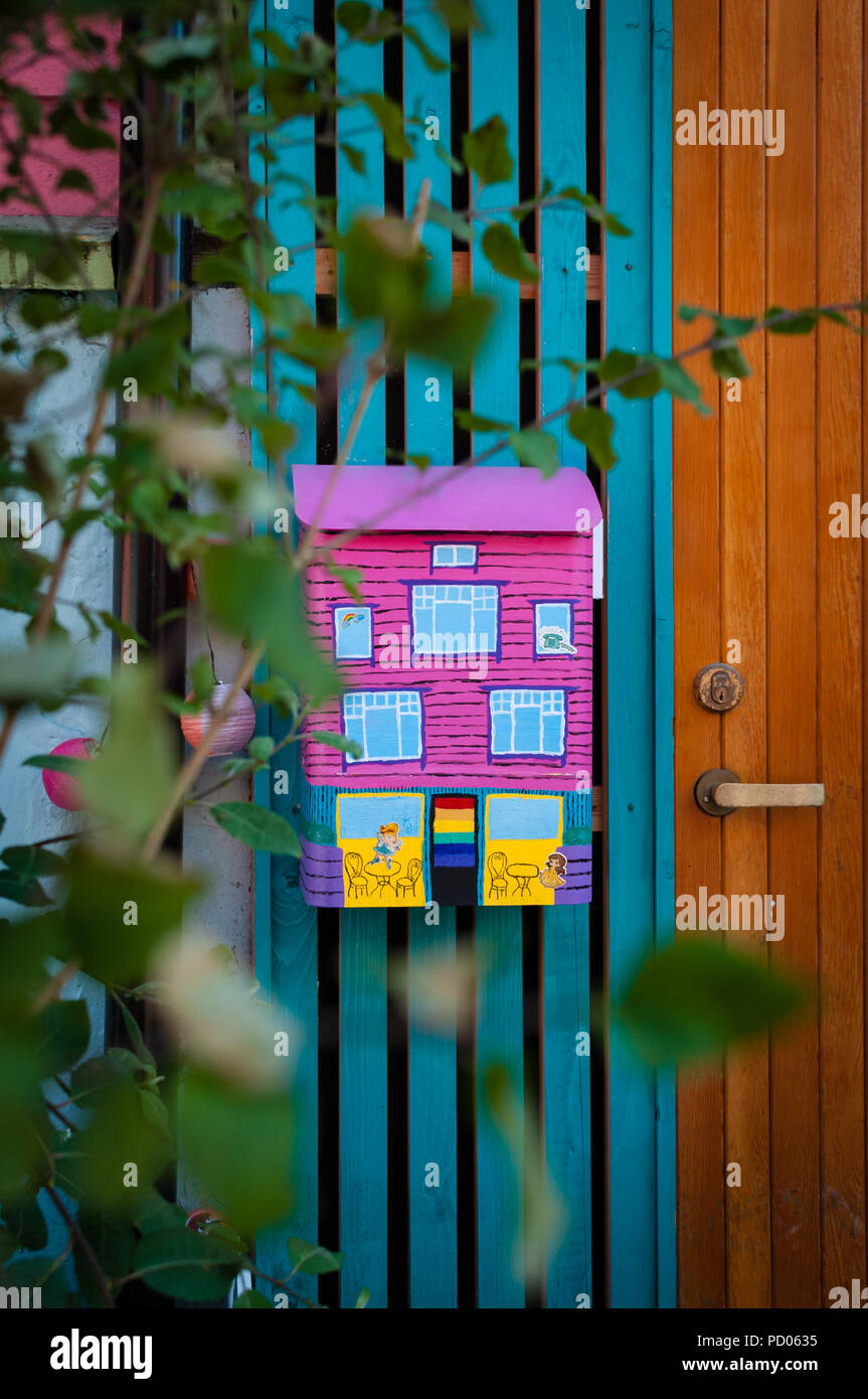 Glücklicher beitrag -Fotos und -Bildmaterial in hoher Auflösung – Alamy