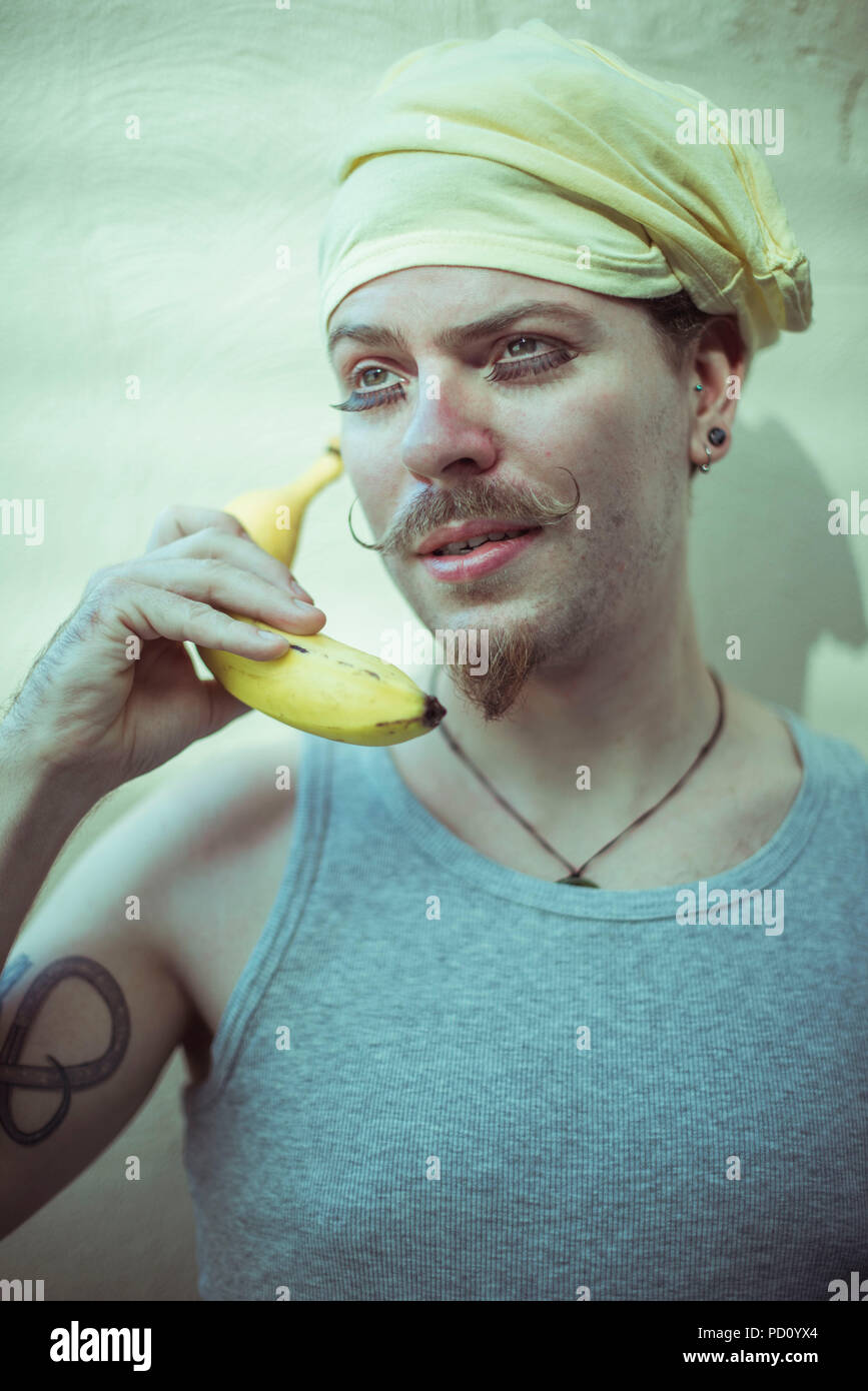 Kurzer ziegenbart -Fotos und -Bildmaterial in hoher Auflösung – Alamy