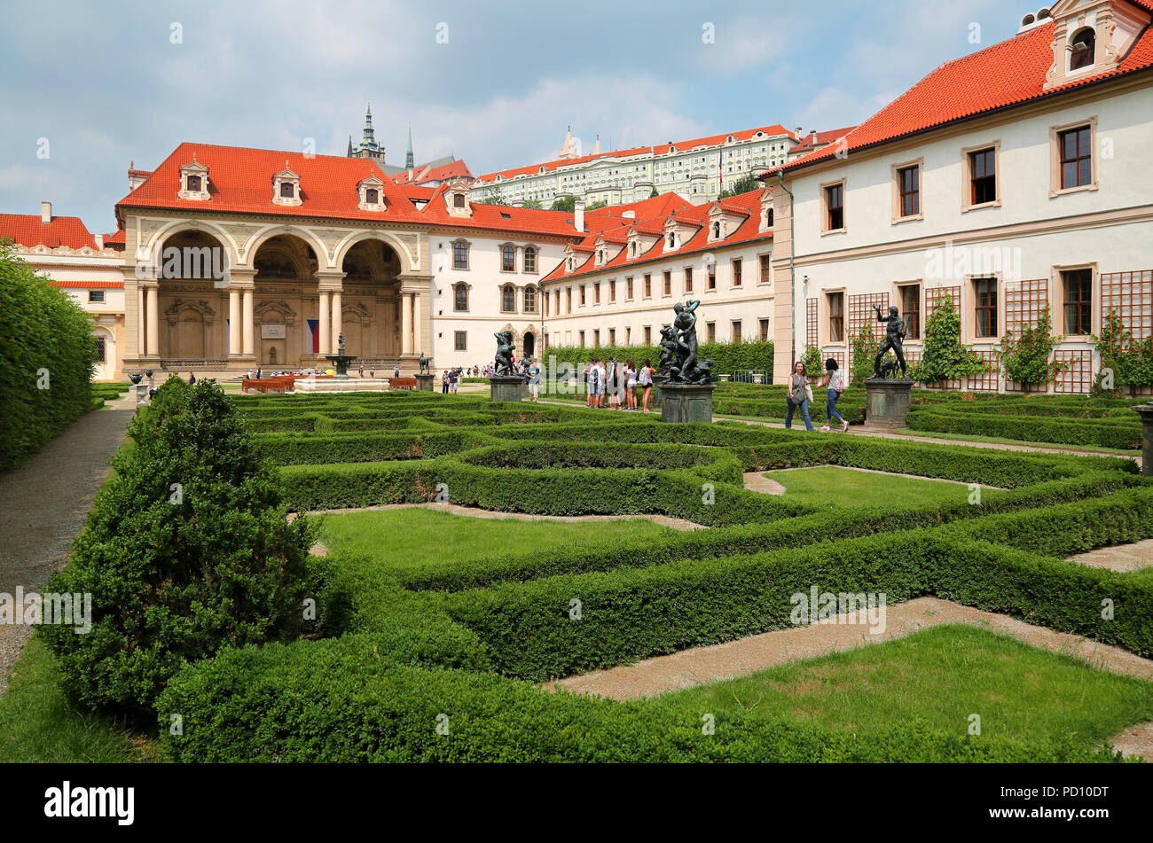 Wallenstein palace in prague czech -Fotos und -Bildmaterial in hoher ...