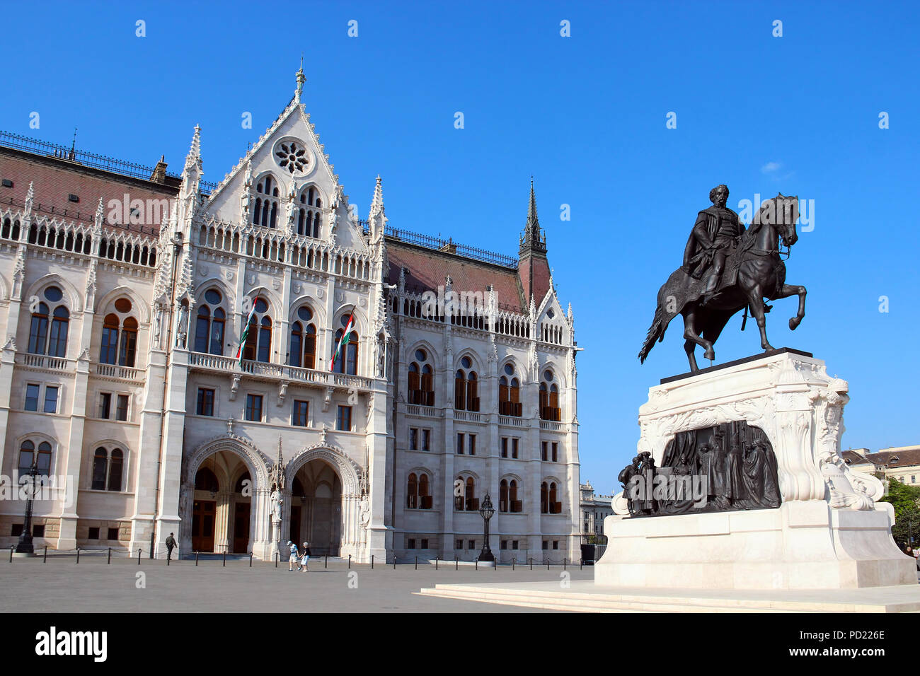 Statue von graf gyula andrassy -Fotos und -Bildmaterial in hoher ...