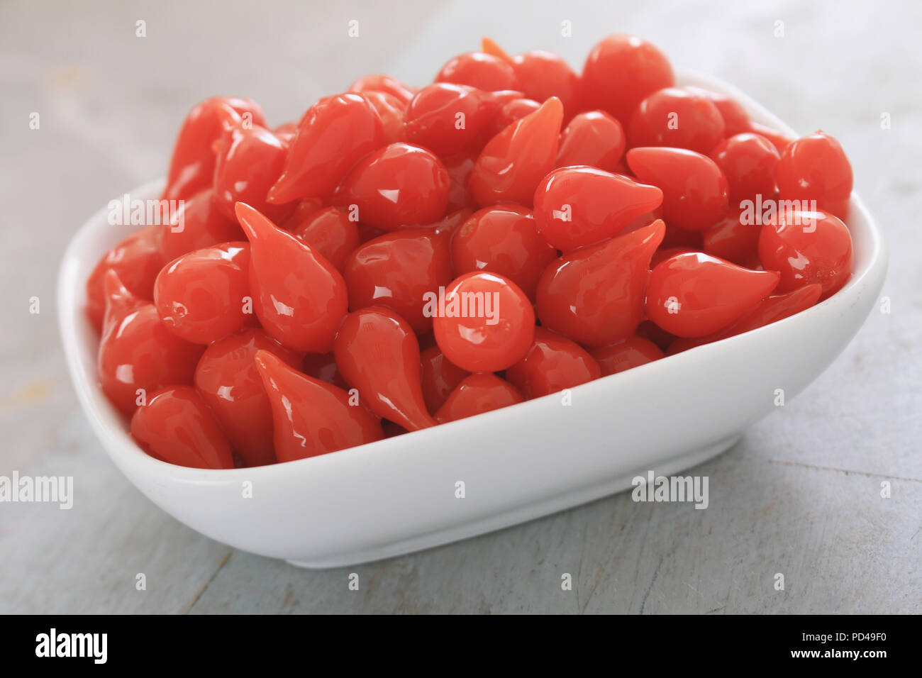 Kleine baby chillies -Fotos und -Bildmaterial in hoher Auflösung – Alamy