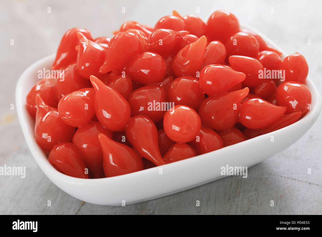 Kleine baby chillies -Fotos und -Bildmaterial in hoher Auflösung – Alamy