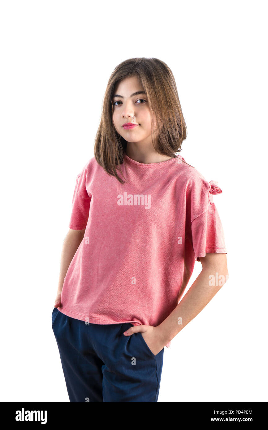 Mädchen posiert vor kamera -Fotos und -Bildmaterial in hoher Auflösung ...