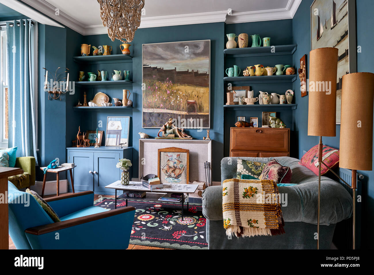 Sammlung von vasen -Fotos und -Bildmaterial in hoher Auflösung – Alamy