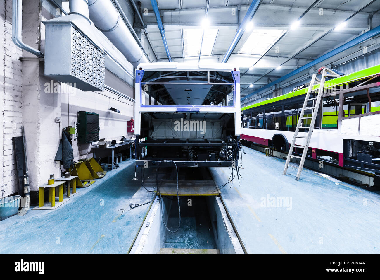 Produktionslinie Auto Stockfotos und -bilder Kaufen - Alamy