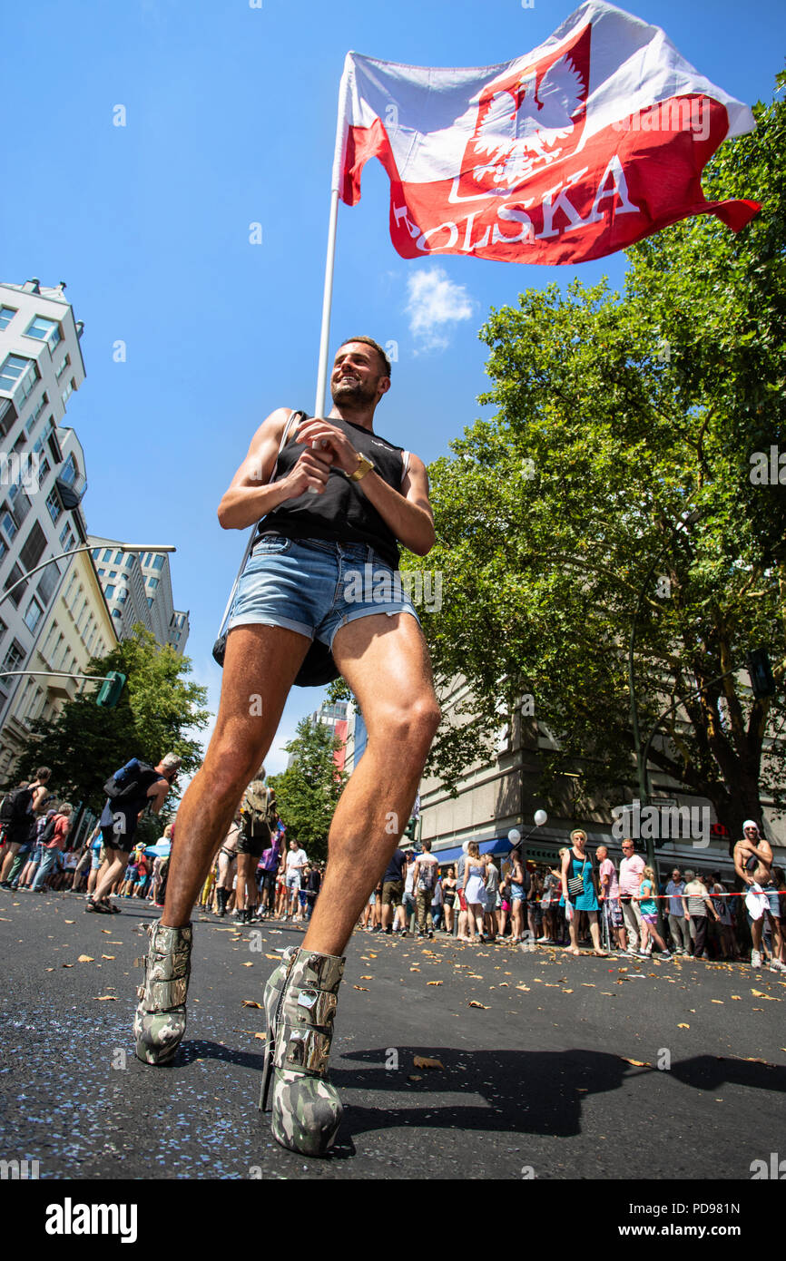 Csd pride parade -Fotos und -Bildmaterial in hoher Auflösung - Seite 2 ...