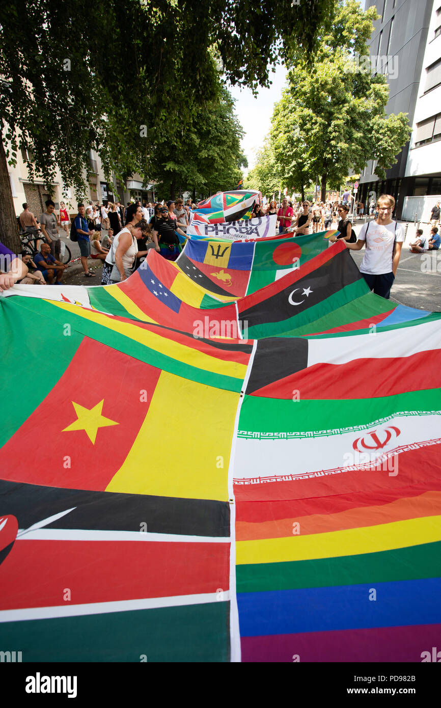 Csd pride parade -Fotos und -Bildmaterial in hoher Auflösung - Seite 3 ...