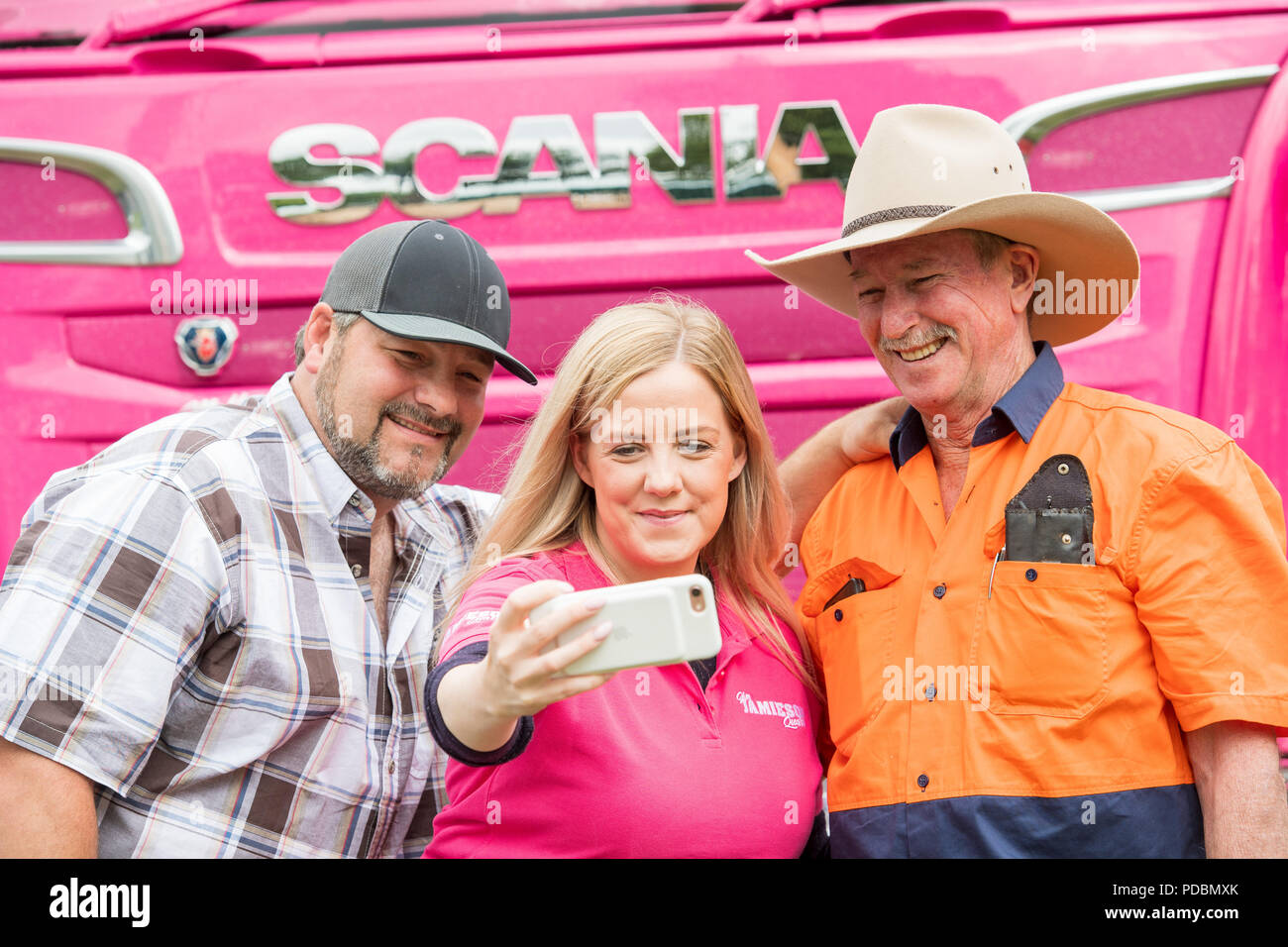 Outback trucker Stockfotos und -bilder Kaufen - Alamy