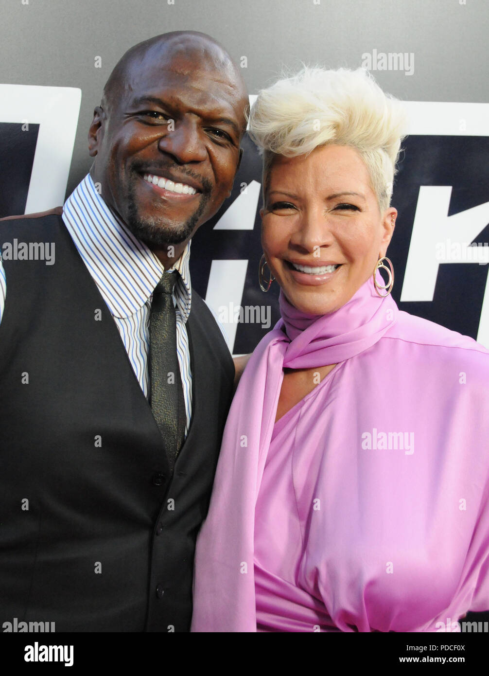 Terry crews and wife rebecca king crews -Fotos und -Bildmaterial in ...
