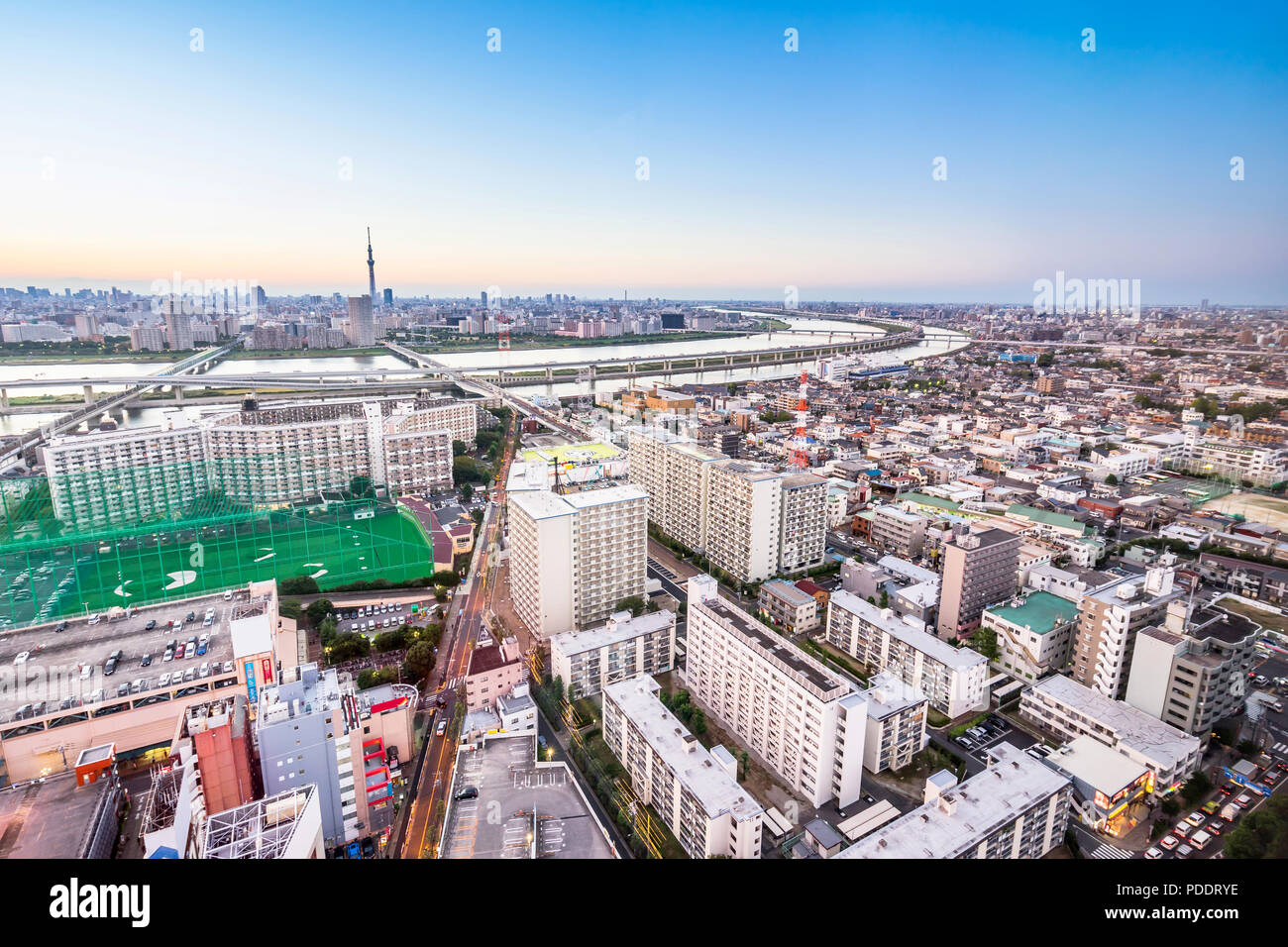 Blick auf tokyo skytree -Fotos und -Bildmaterial in hoher Auflösung – Alamy