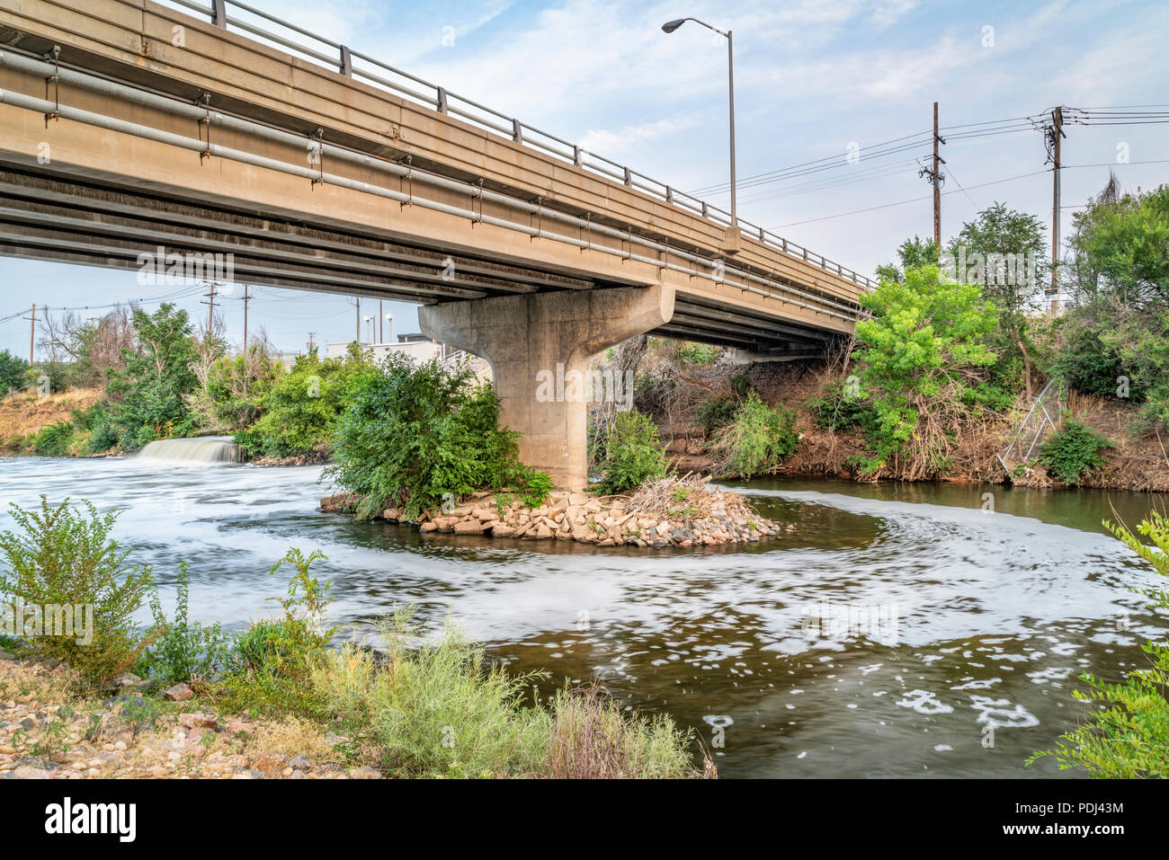Eine der großen Abwasser Abwasser aus Denver Metro Kläranlage Erstellen ...