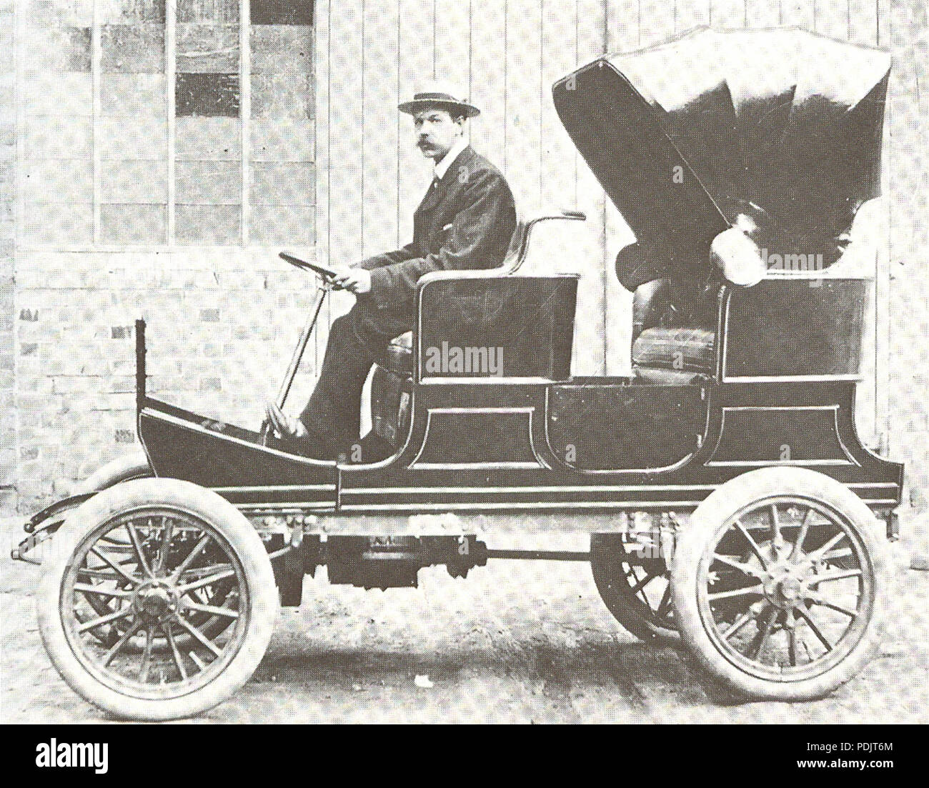 Standardmodell motoren -Fotos und -Bildmaterial in hoher Auflösung – Alamy