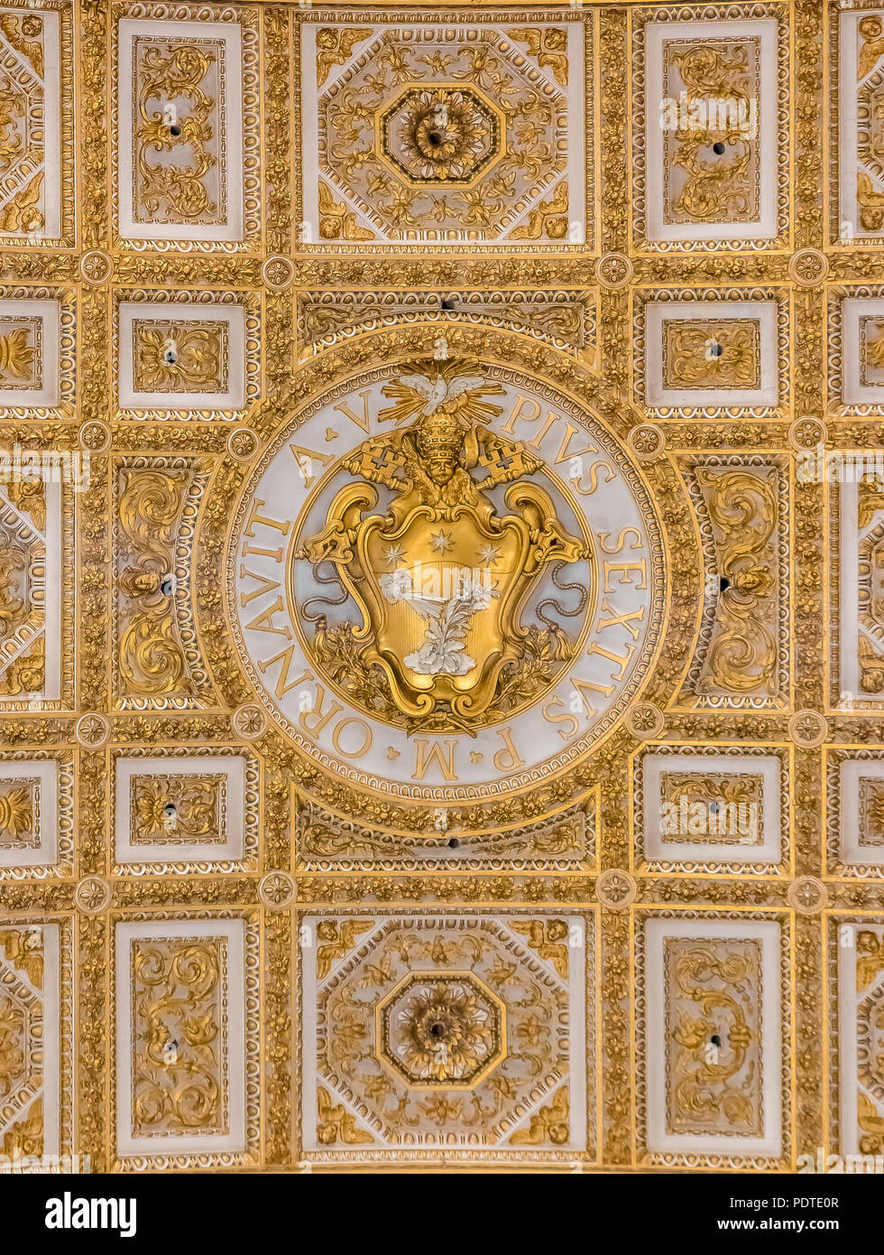 Papst pius vi kirche -Fotos und -Bildmaterial in hoher Auflösung – Alamy