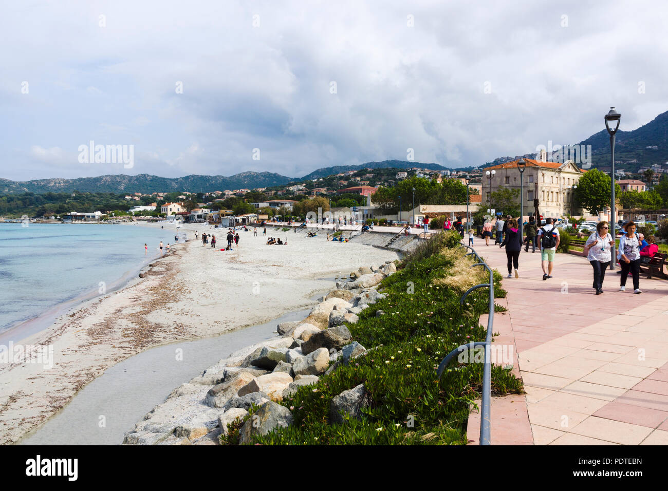 Promenade de La Marinella, L'Île-Rousse, Korsika, Frankreich ...