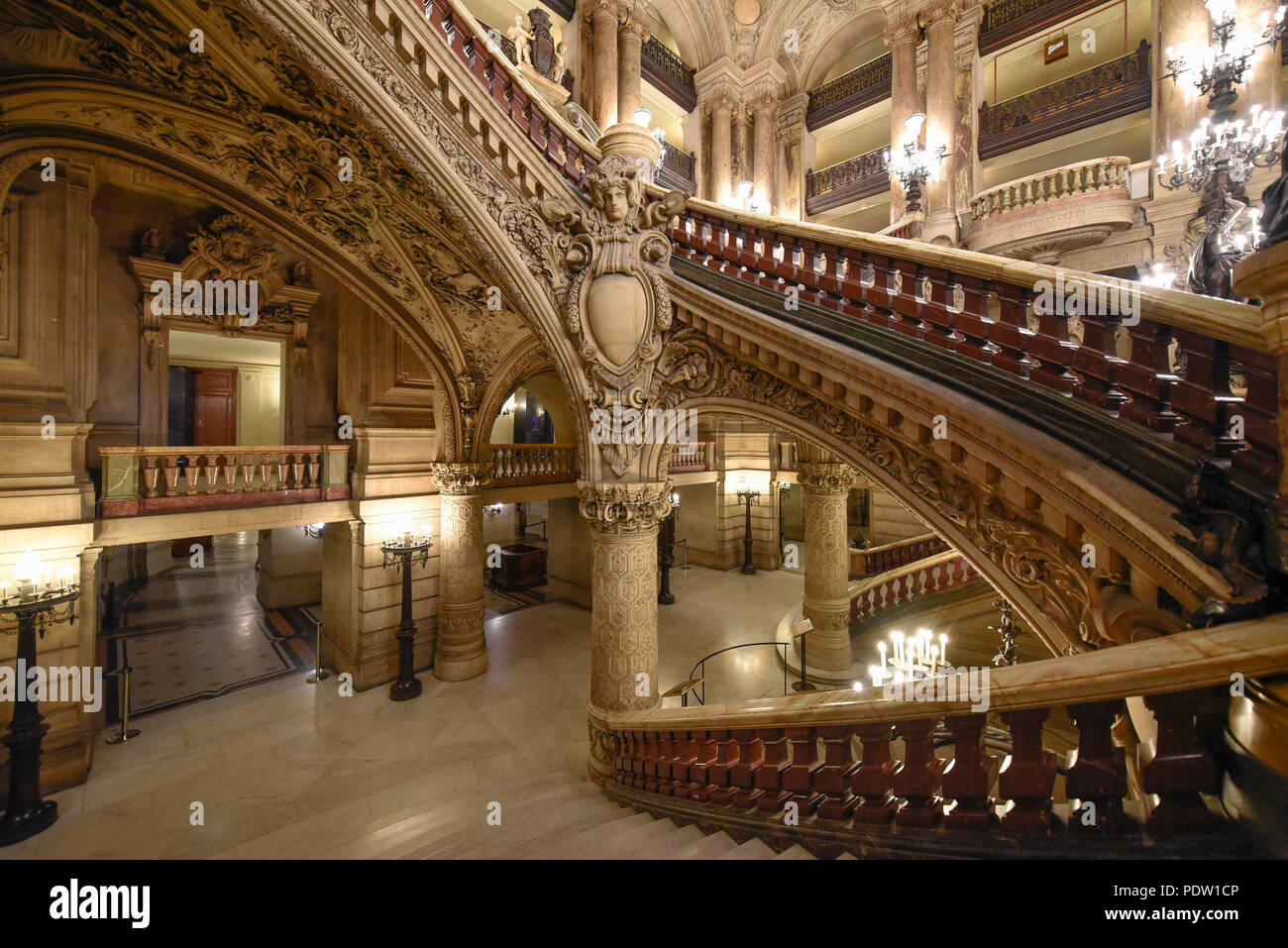Opera Garnier Stairs Stockfotos und -bilder Kaufen - Alamy