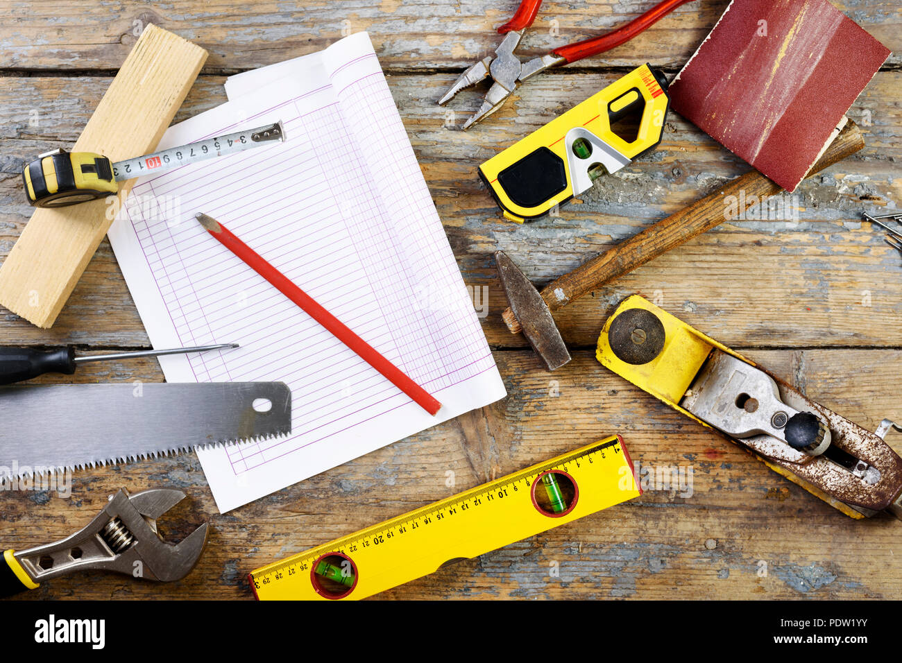 The carpenters tools -Fotos und -Bildmaterial in hoher Auflösung – Alamy