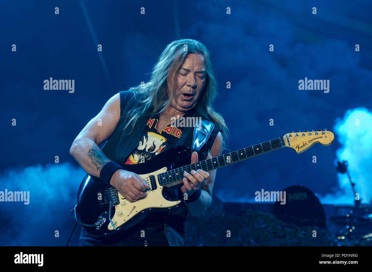 Iron maiden gitarristen -Fotos und -Bildmaterial in hoher Auflösung – Alamy